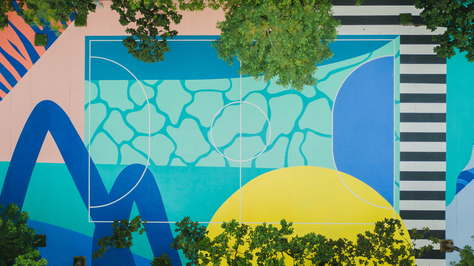 Taman Menteng Dipenuhi Mural Oleh Stereoflow - Folkative